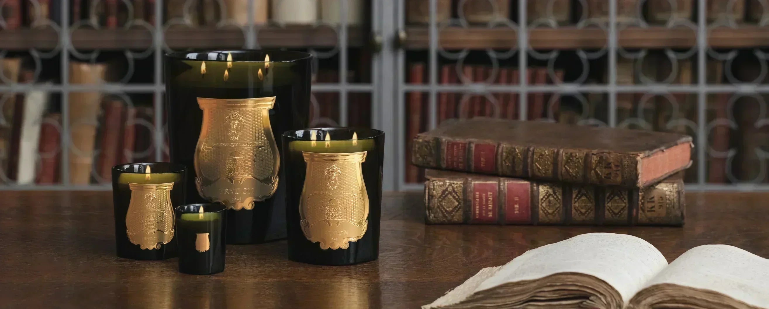 Luxurious Candles Crafted with Natural Scents and Materials | Maaribu